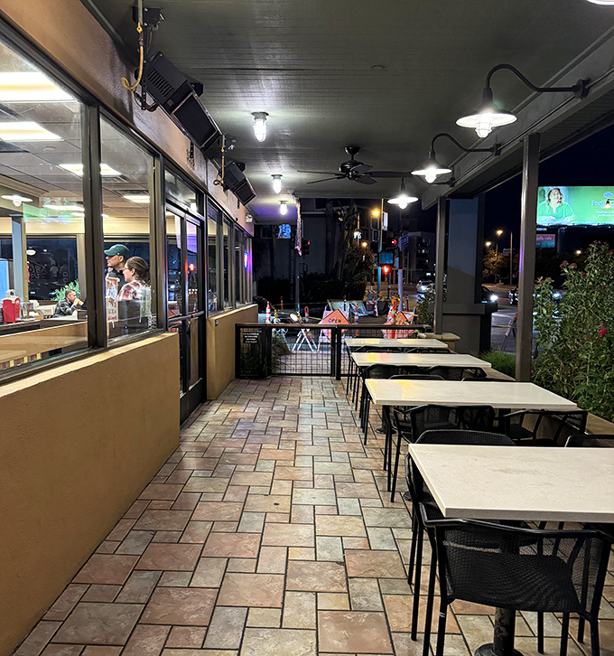 Al fresco dining, California style. When the weather's this perfect, even perfect burgers taste a little better outside.