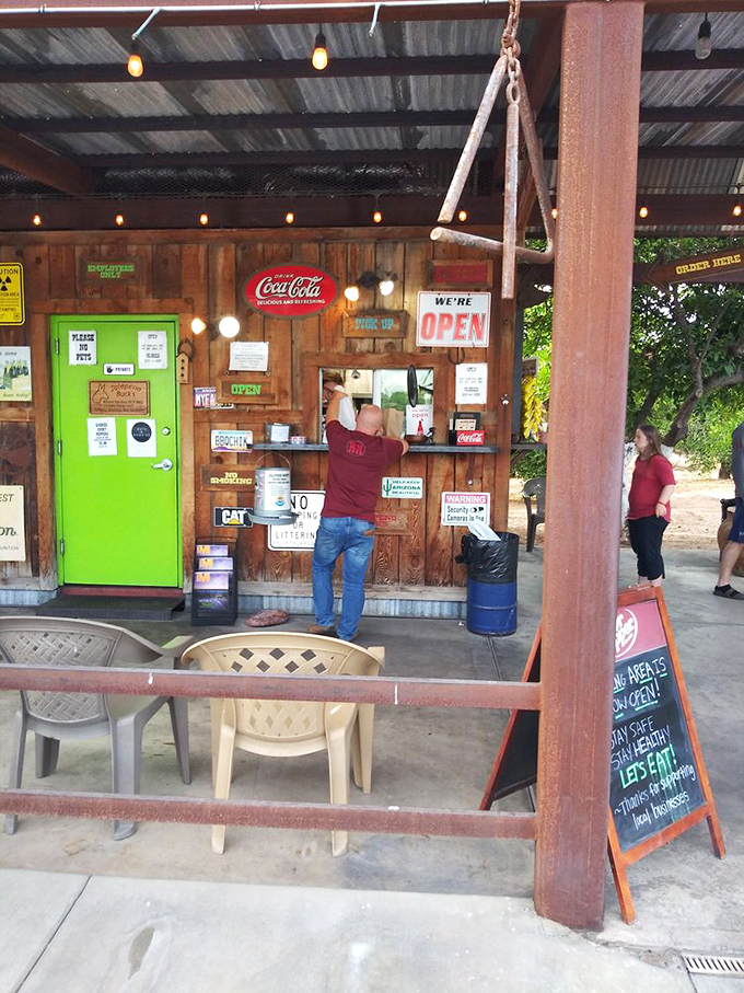 The ordering window &ndash; where dreams are placed and fulfilled. Notice how everyone approaches with the reverence of pilgrims.