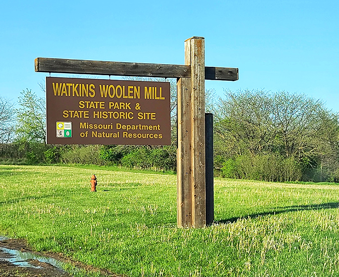 The entrance sign &ndash; where adventures begin and cell phone reception starts to get questionable in the best possible way.