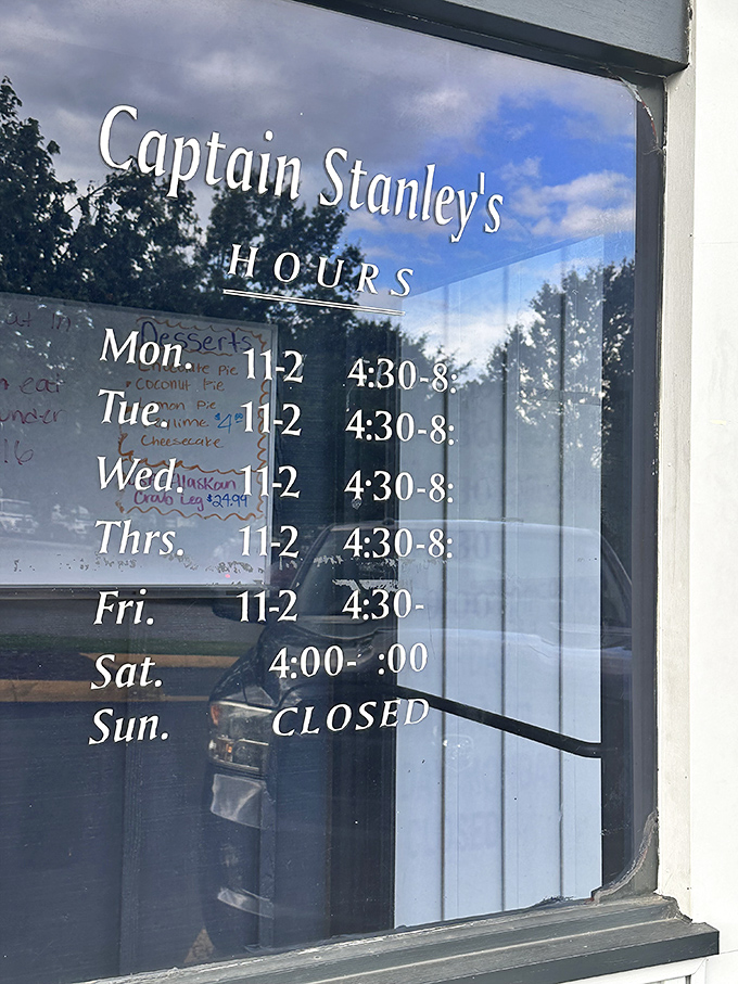 Business hours that respect the rhythm of life &ndash; open when you need them, closed when they need rest. Simple as that.