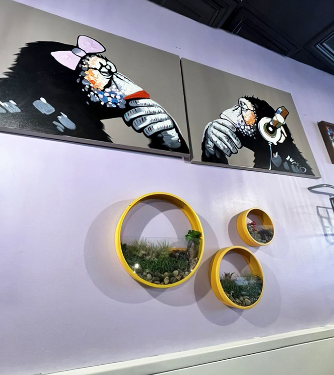 Whimsical artwork featuring music-loving and pancake-eating bears reminds you that this place doesn't take itself too seriously—just its food.