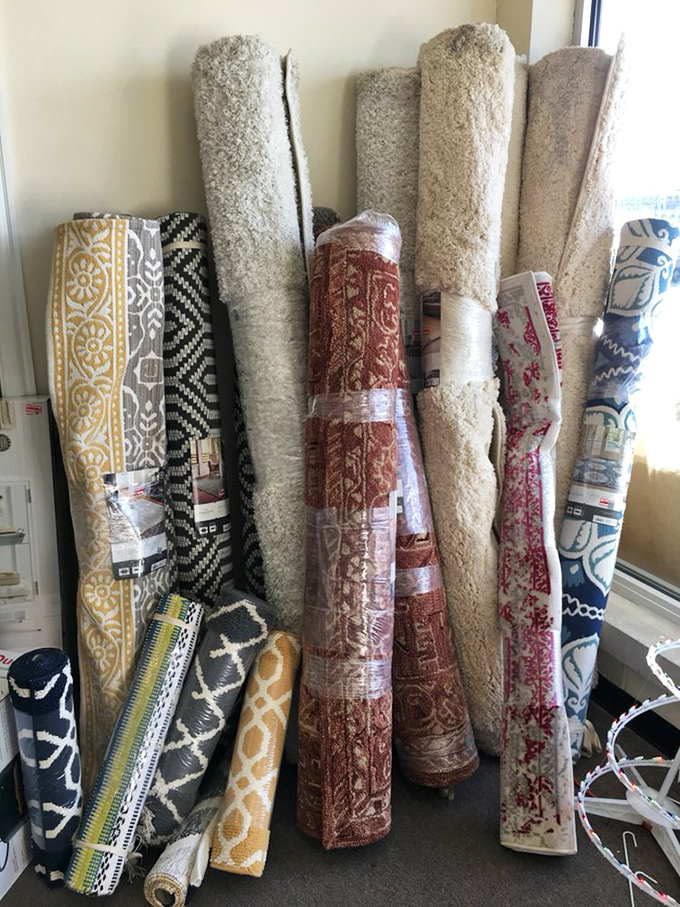 Rug royalty! These floor coverings could transform a room for a fraction of retail prices. Interior designers' secret weapon, exposed.
