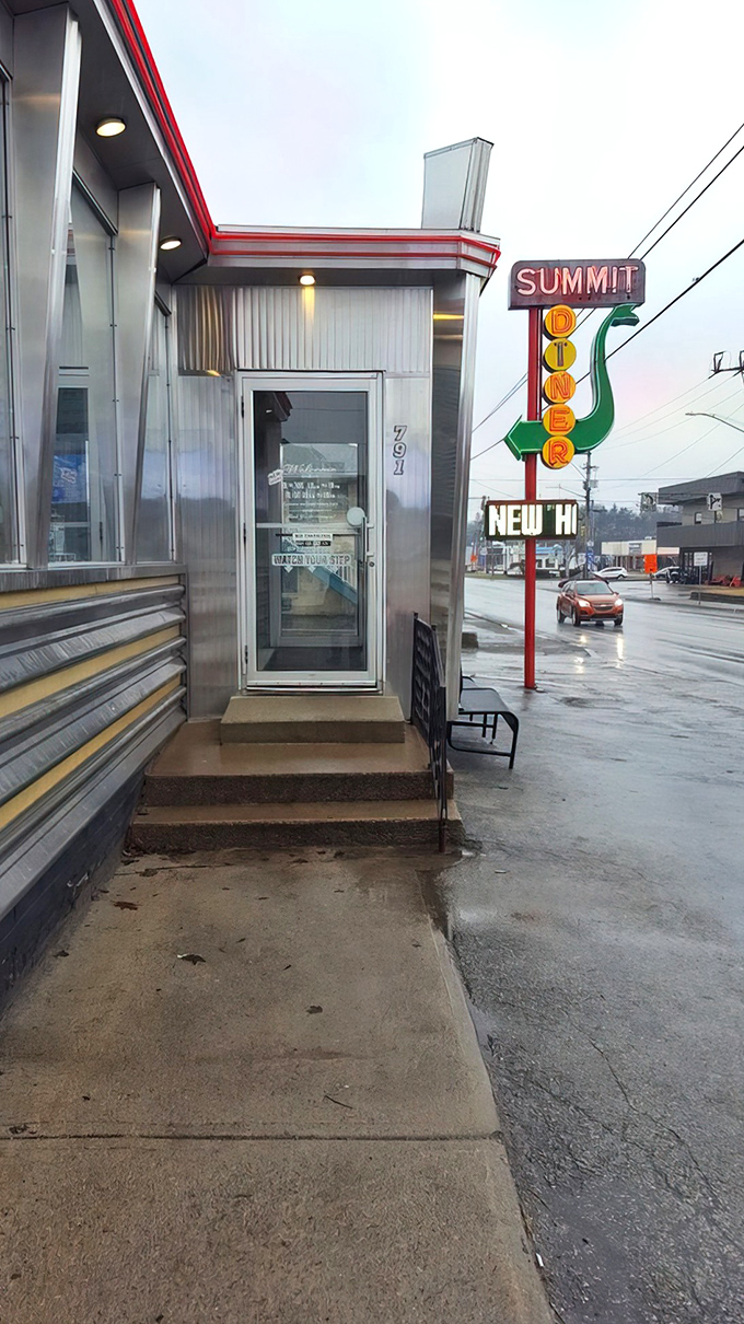 The entrance beckons with promises of authentic diner experiences that transport you straight back to simpler, tastier times.