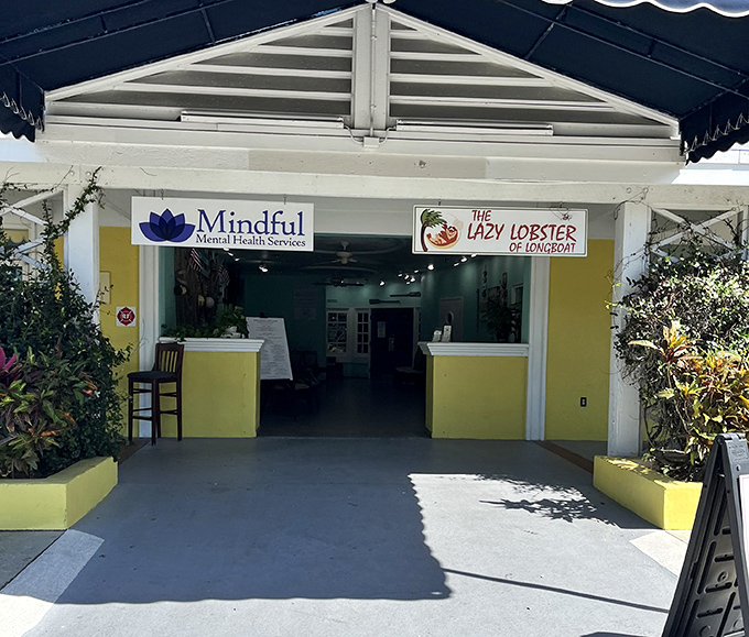 The entrance beckons with tropical plants and sunny yellow walls&mdash;Florida's version of "follow the yellow brick road" to seafood nirvana.