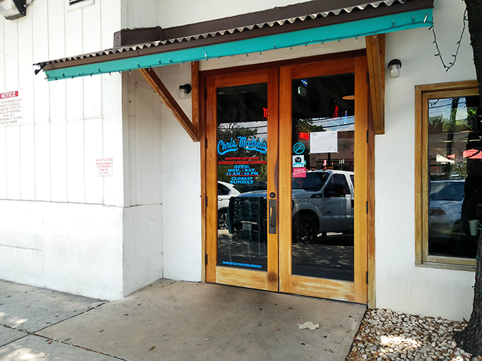 The entrance – an unassuming portal to flavor town. Like finding a secret door to a cheese-filled wonderland.