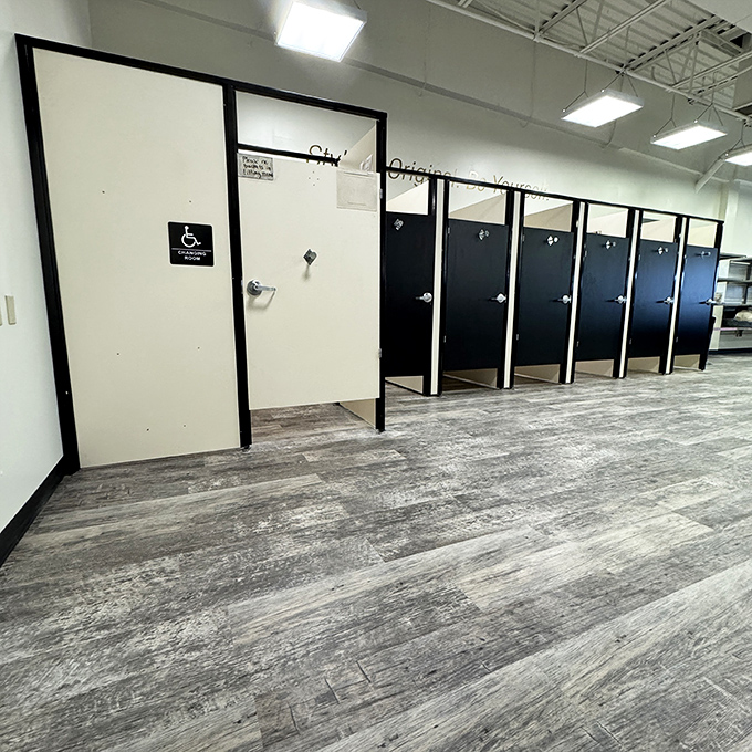 Spacious, clean fitting rooms with proper doors&mdash;because curtains that gap are nobody's friend when you're trying on those "maybe" jeans.