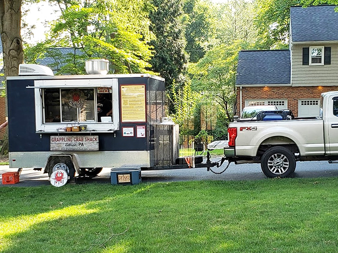 The mobile seafood salvation bringing crabby happiness to the people. This trailer contains more culinary joy than establishments triple its size.