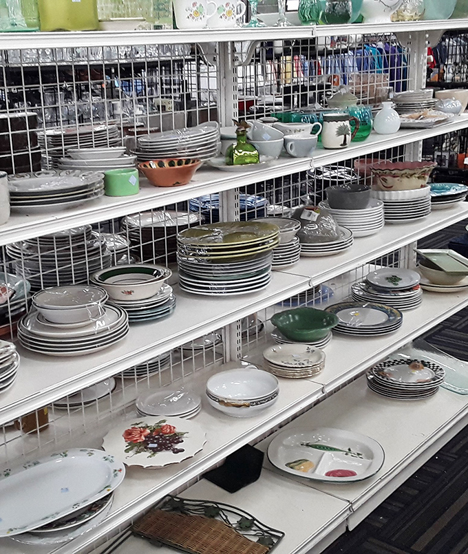 Dish paradise for the eclectic entertainer! Mix-and-match place settings that would make your grandmother both confused and oddly proud.