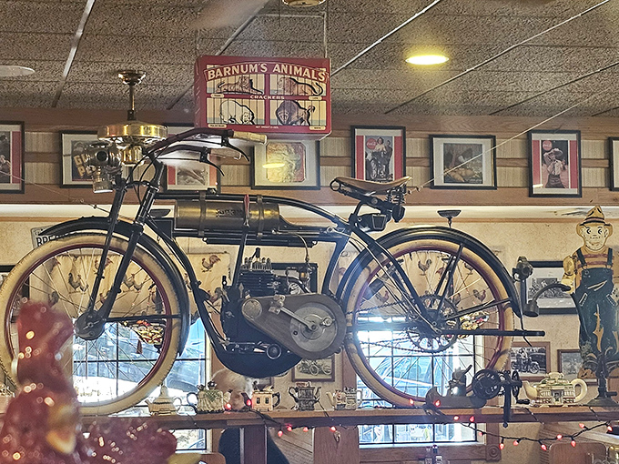 That vintage bicycle suspended from the ceiling isn't just decor&mdash;it's a reminder that you'll need exercise after indulging in these portion sizes.