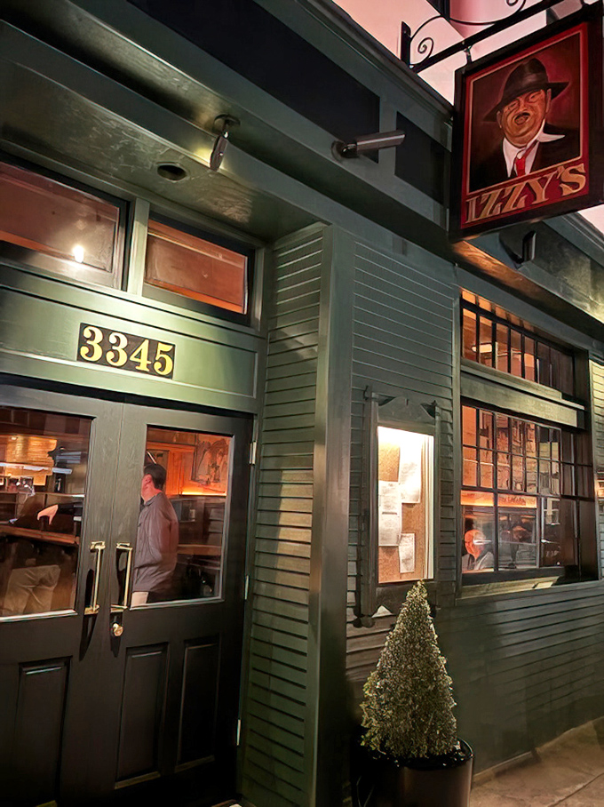 Night falls on Izzy's exterior, the warm glow from within promising carnivorous delights that will haunt your dreams for weeks to come.