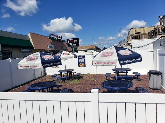Outdoor seating for when you want witnesses to your sandwich-induced joy &ndash; weather and appetite permitting.