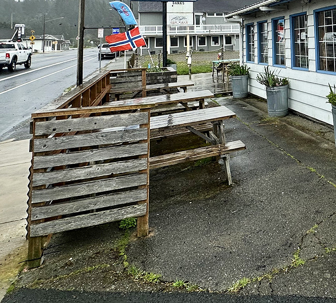 Weather-beaten picnic tables that have hosted thousands of happy meals. Not the boxed kind—the kind that creates actual memories.