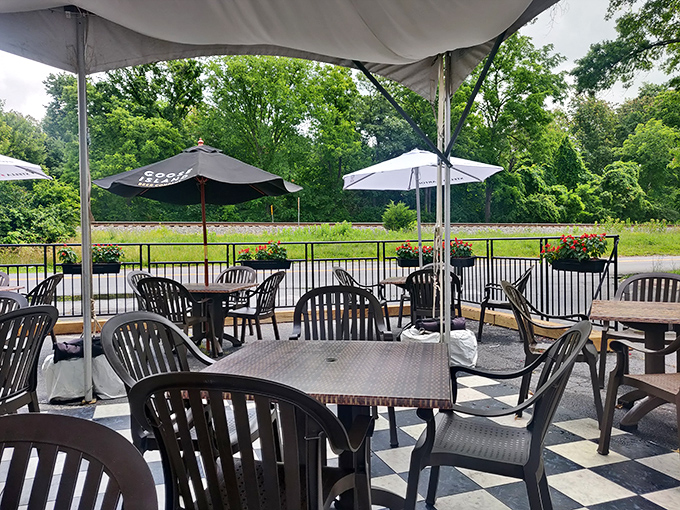 The outdoor seating area offers a breath of fresh Maryland air with your meal. Nature and fried chicken &ndash; a pairing as old as time.