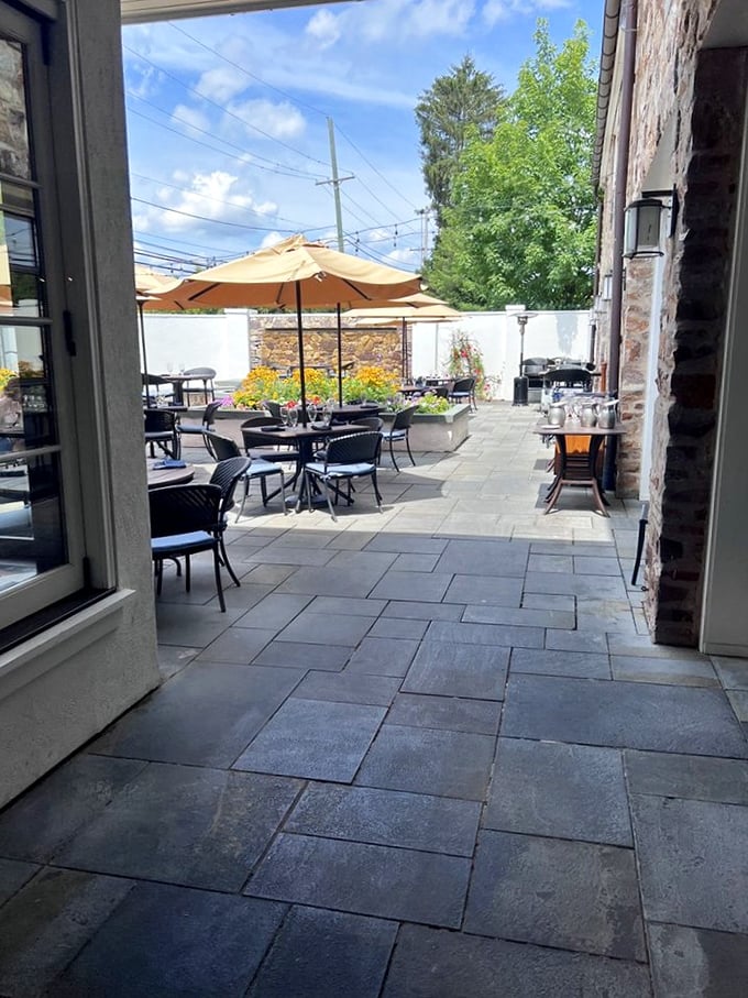 Outdoor dining that captures Pennsylvania's seasonal beauty&mdash;where summer meals taste better under blue skies and gentle breezes.