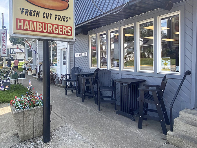 Outdoor seating that invites you to enjoy your meal while watching small-town America unfold before you, one friendly face at a time.