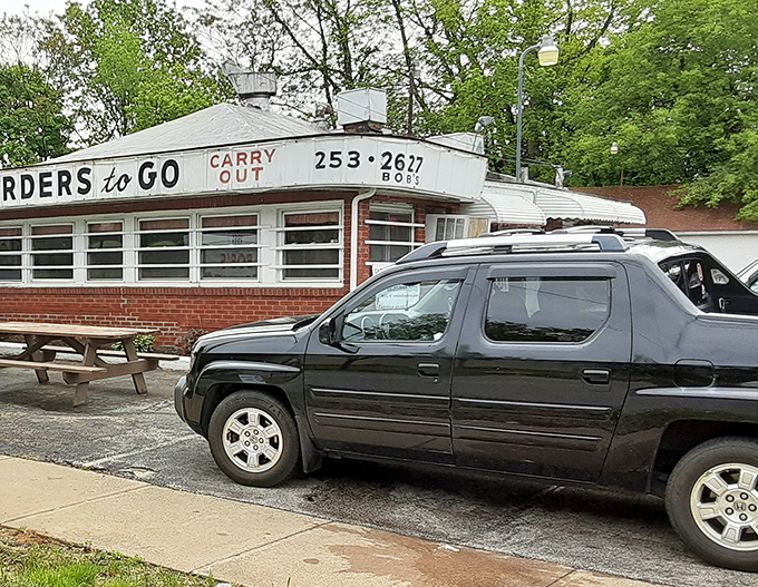 Even the parking lot has a no-nonsense charm. No valet required—just pull up, park, and prepare for a meal that'll make the drive worthwhile no matter how far you came.