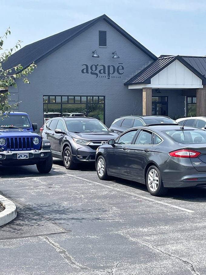 The packed parking lot tells the tale&mdash;locals and tourists alike have discovered this gem. The secret is definitely out.