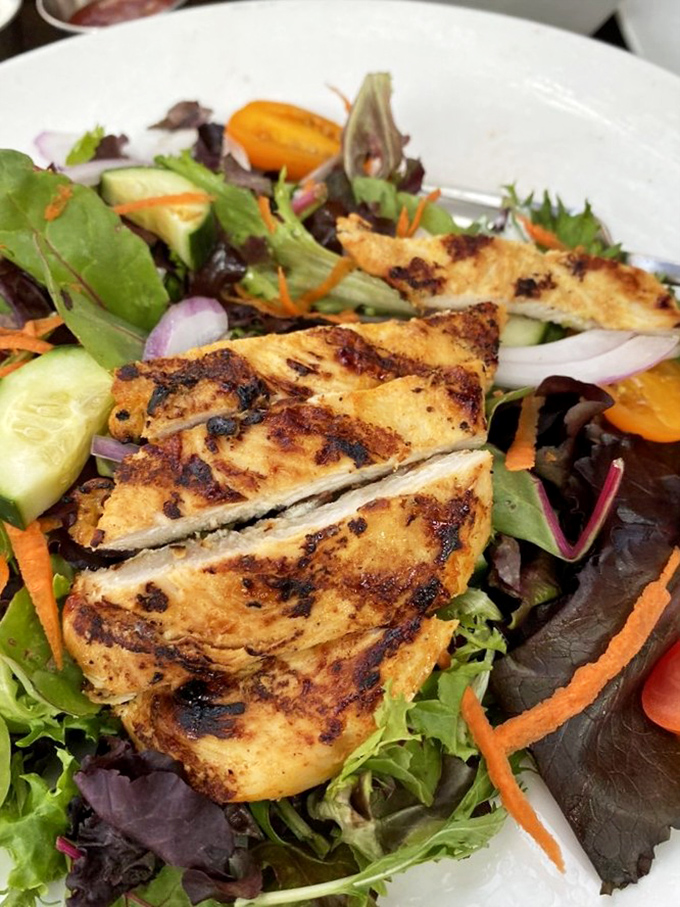 Even the salads get special treatment, with perfectly grilled chicken proving that "eating light" doesn't mean sacrificing flavor.
