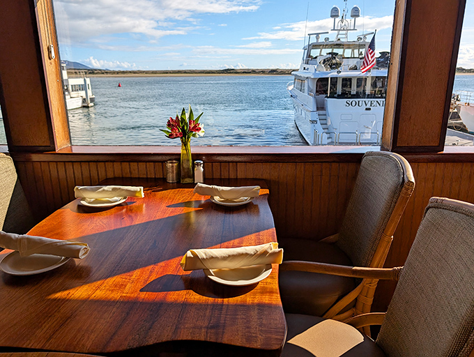 Window tables frame million-dollar views of Morro Bay's harbor&mdash;where your dining companions include passing boats and distant shores.