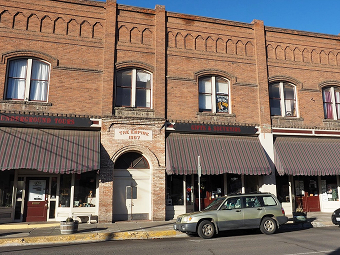 Brick buildings line Pendleton's historic streets, where Western heritage meets Eastern Oregon's budget-friendly retirement scene.