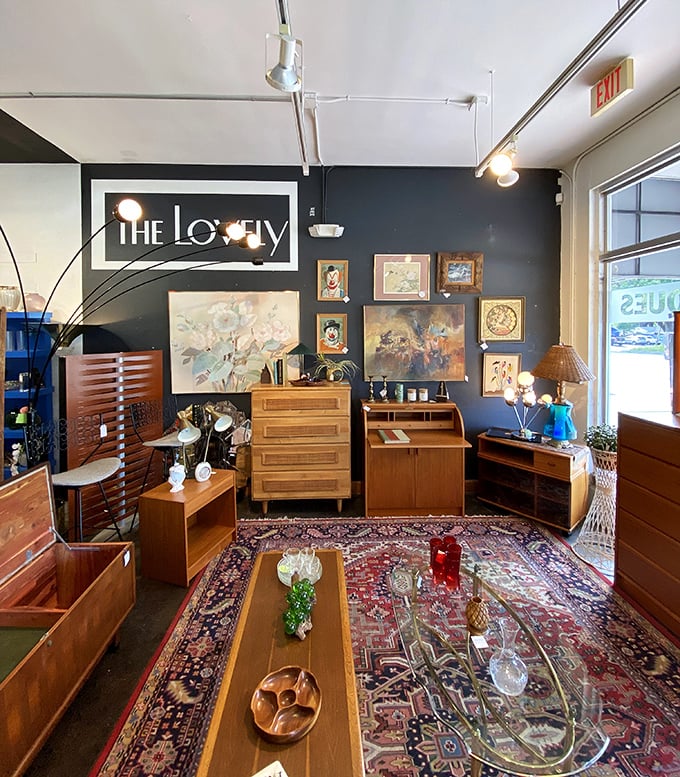 Retro vibes and modern organization create the perfect atmosphere for vintage treasure hunting.