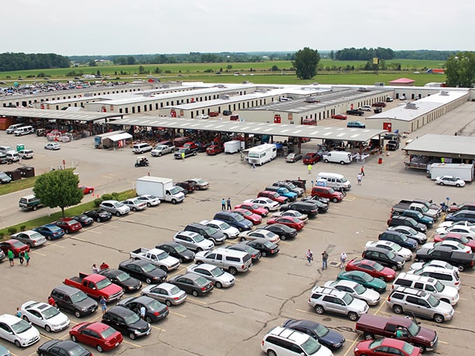 From above, Caesar Creek reveals its true magnitude—a small city dedicated entirely to commerce. Those tiny dots? Shoppers contemplating where to begin their quest.