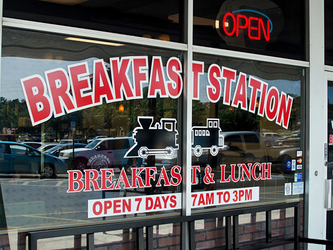 Hours posted like a promise: "We'll be here when your breakfast cravings strike."