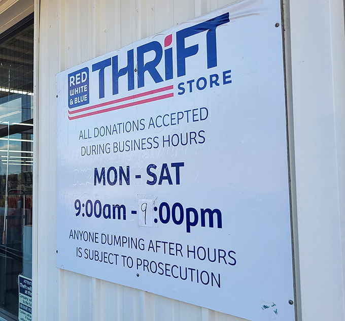 The rules of engagement clearly posted – come during business hours with your donations, or face the consequences of after-hours dumping!