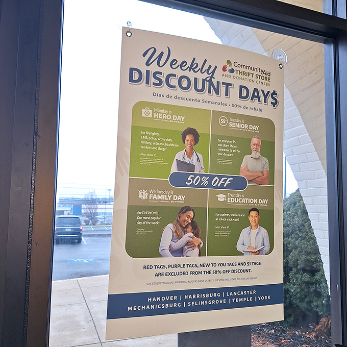 Weekly discount days transform good deals into legendary ones. Monday's heroes and Wednesday's families know the secret to maximum savings.