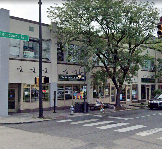 Lansdowne Avenue's culinary landmark in its natural habitat. The street sign might as well read "Turn Here For The Best Fried Shrimp In Pennsylvania."