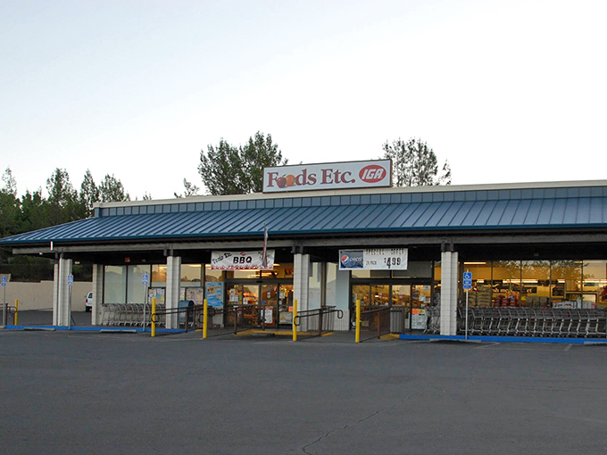 The "Etc." in Foods Etc. promises those delightful surprises that make small-town grocery shopping an adventure rather than a chore.