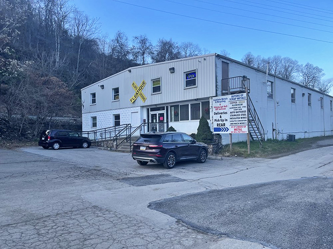 The exterior may be humble, but that yellow railroad crossing sign promises a day of discovery that'll have you returning again and again.