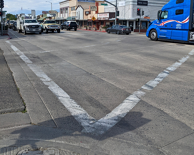 Bishop's Main Street intersection bustles with the perfect amount of activity &ndash; just enough to be interesting, not enough to be stressful.