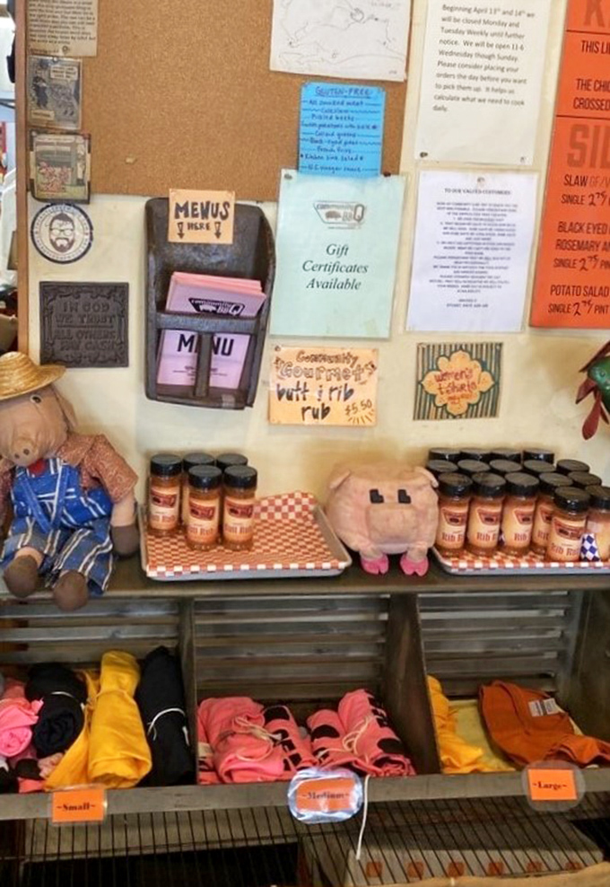 A small selection of merchandise and house-made rubs lets you take a bit of Community Q magic home &ndash; though nothing compares to the real experience.