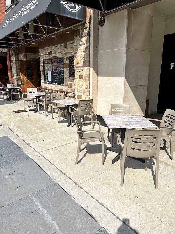 Sidewalk seating for those who prefer their grilled cheese with a side of people-watching and fresh Akron air.