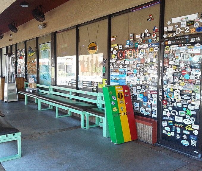 Those mint-green benches outside aren't just for waiting&mdash;they're for making friends with fellow food pilgrims who share your excellent taste.