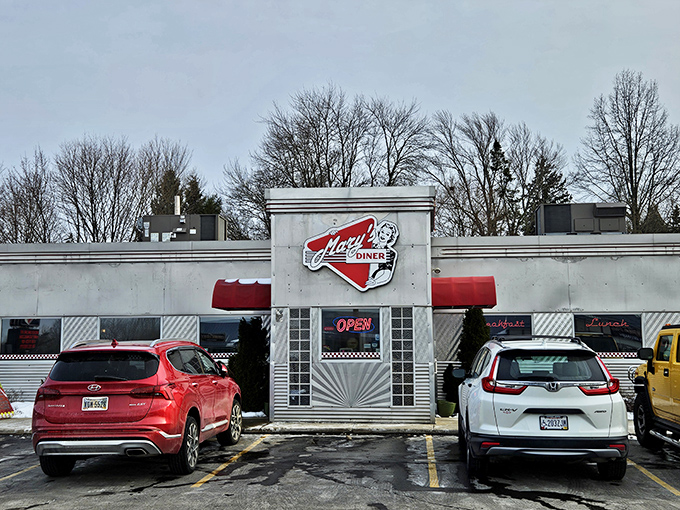 Even from the parking lot, you can practically smell the coffee brewing and bacon sizzling. Some buildings just radiate deliciousness.