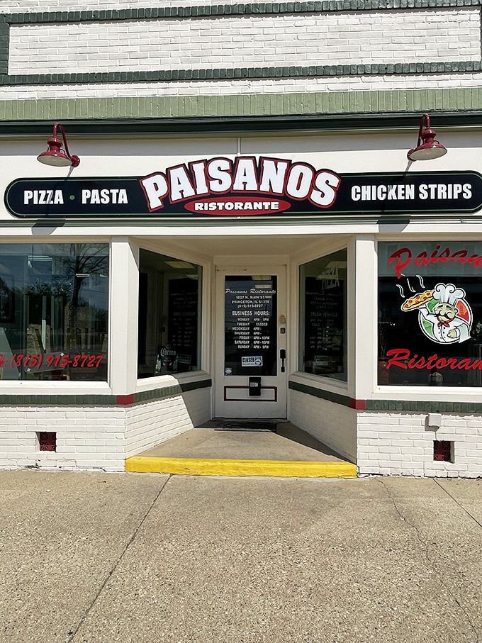 Paisano's facade promises Italian classics in a setting where "How's everything tasting?" isn't just a question&mdash;it's the start of a conversation.