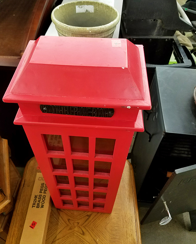 London calling! This miniature red phone booth brings British charm to your bookshelf. No coins required for this conversation piece.