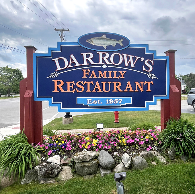 The sign says it all&mdash;a fish above the name, flowers below, and decades of satisfied customers in between.