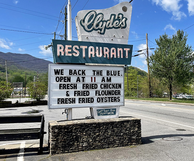 The vintage sign stands like a beacon of hope for hungry travelers. When you see this, you know salvation in sandwich form is just steps away.