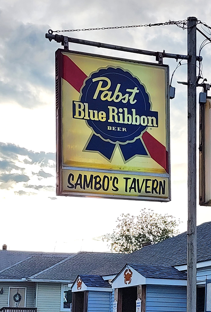 That vintage Pabst sign swinging in the Delaware breeze &ndash; a beacon guiding hungry souls to crab heaven since decades past.