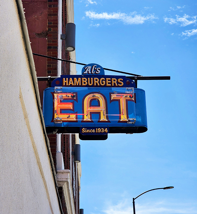That iconic "EAT" sign has been guiding hungry folks to burger bliss since 1934. It's not just a sign; it's a beacon of hope for empty stomachs throughout Green Bay.