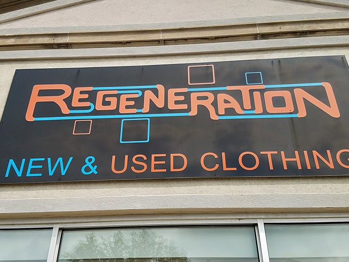 The sign that started a thousand successful shopping trips and even more satisfied smiles.