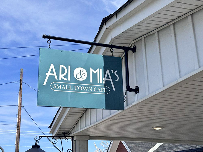 That iconic green sign against the blue Ohio sky&mdash;a beacon of hope for the hungry traveler and local alike.