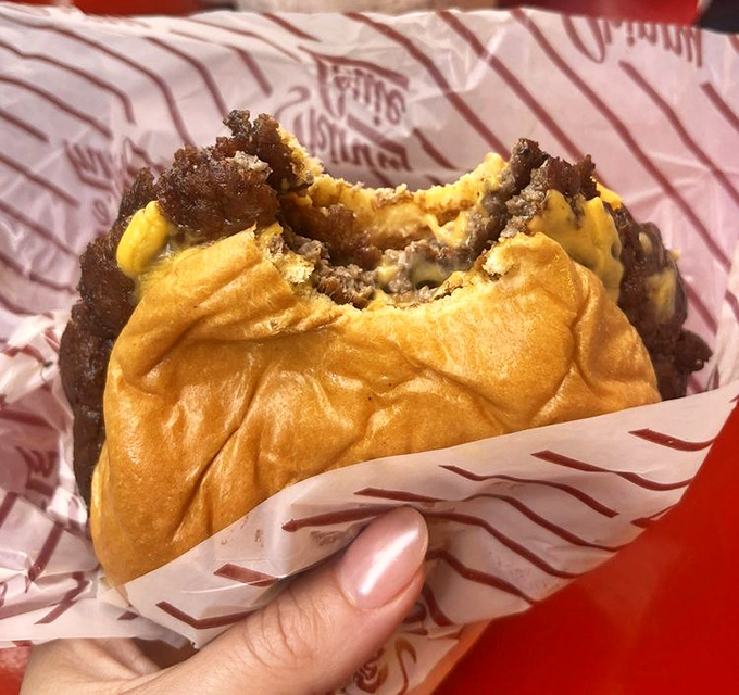 One bite tells the story – this is why Skinny Louie has burger enthusiasts making pilgrimages. That perfect char speaks of patience and precision.