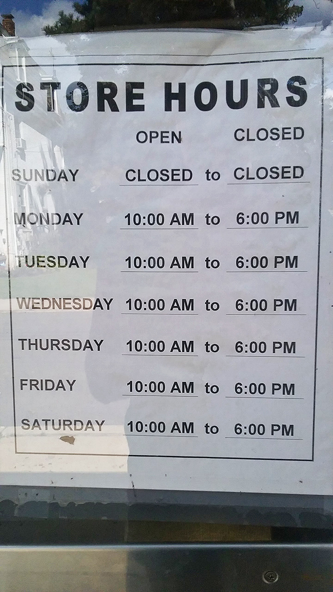 The sacred schedule of savings! Memorize these hours like you would your grandchildren's birthdays&mdash;your thrifting success depends on it.