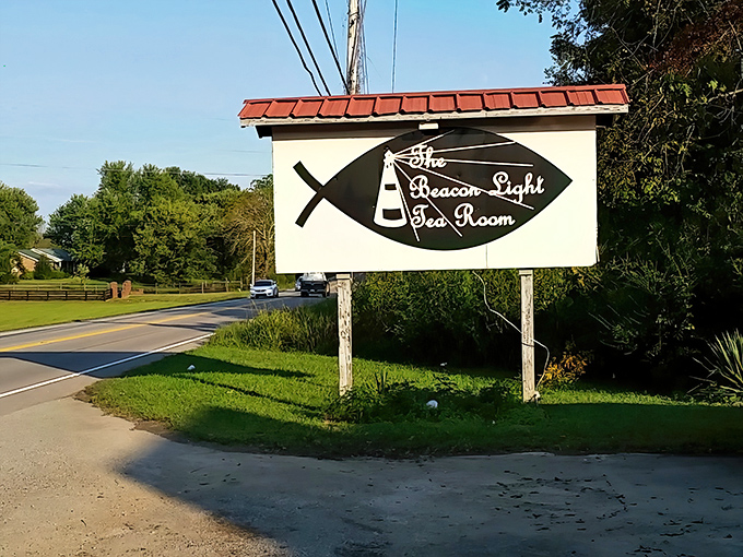 This roadside sign has guided hungry travelers for decades. Like a lighthouse for those lost in a sea of mediocre chain restaurants.