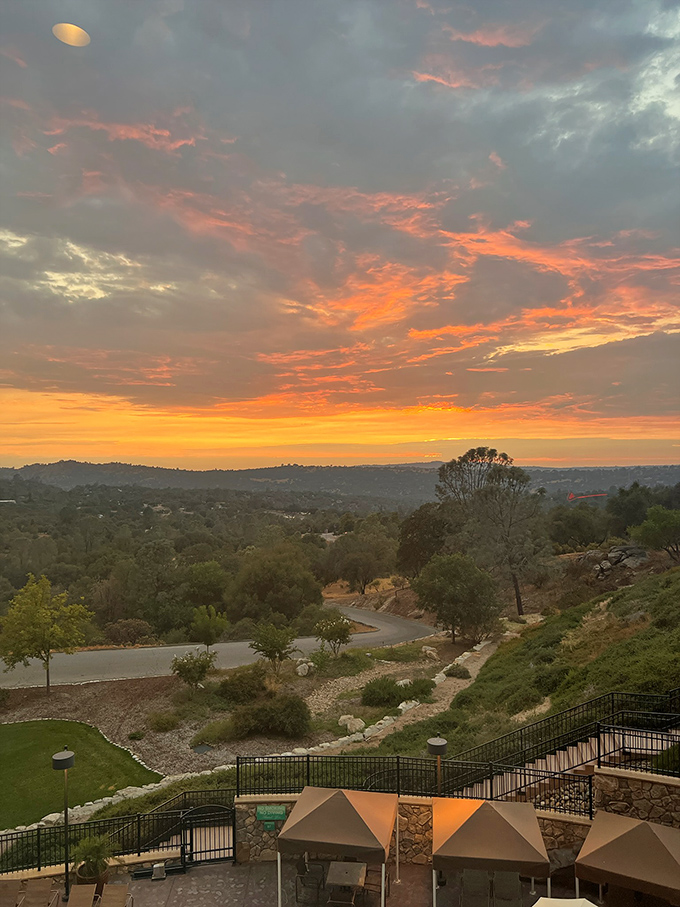 Mother Nature showing off her sunset skills over the Sierra foothills &ndash; the kind of view that makes dinner reservations fashionably late every single night.