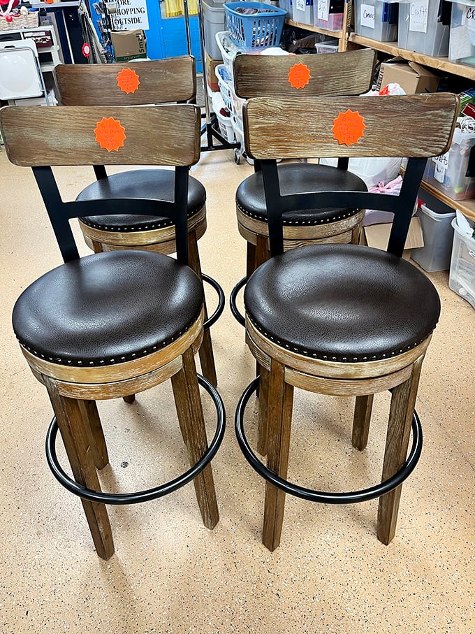 These swivel counter stools combine vintage charm with modern functionality at unbeatable secondhand prices.